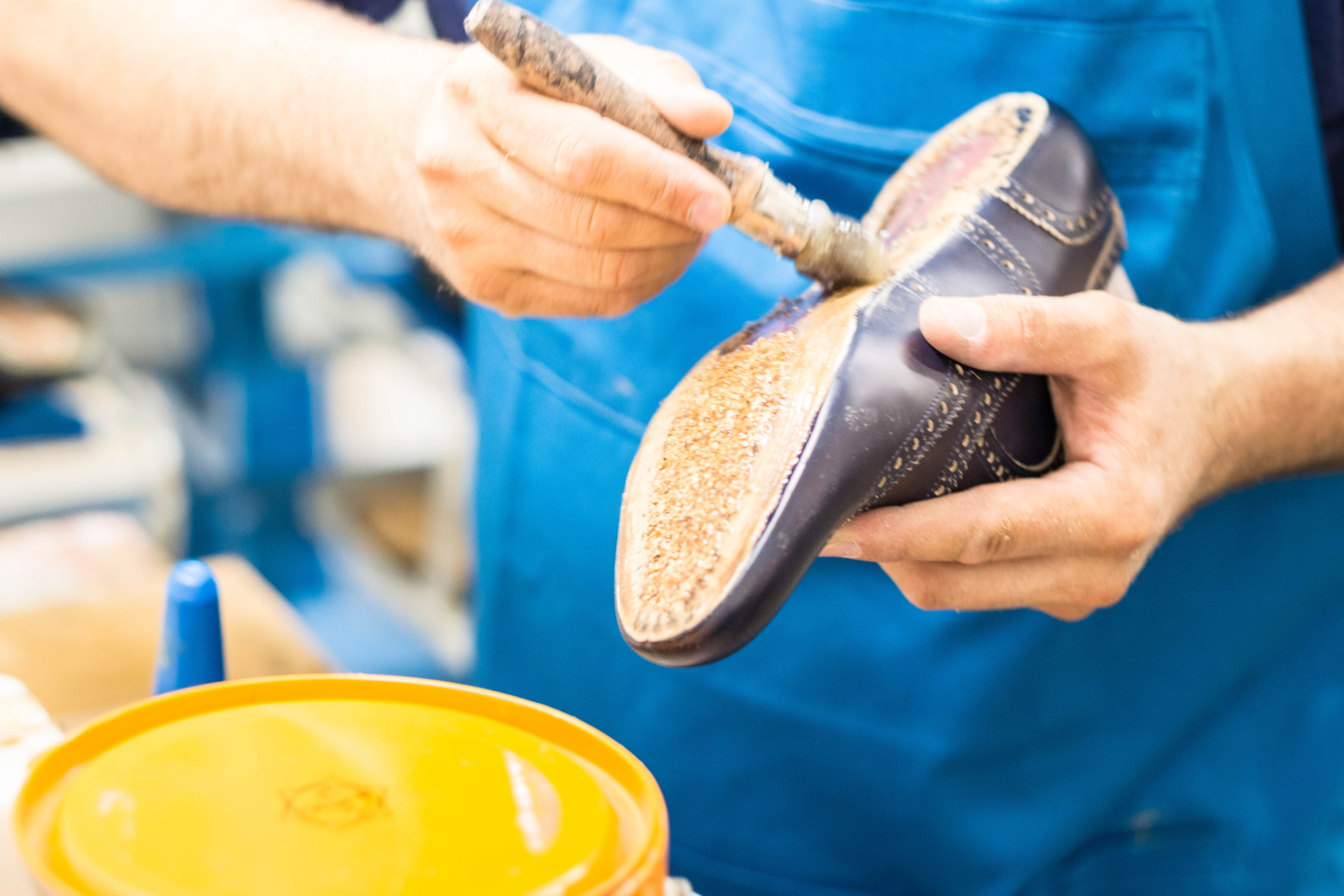 Cork Filling in Action - FASHIONIGHTS